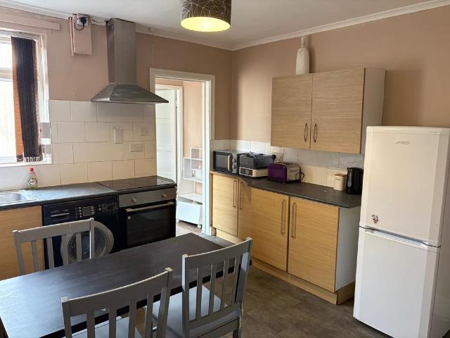 3 bedroom terraced house to rent