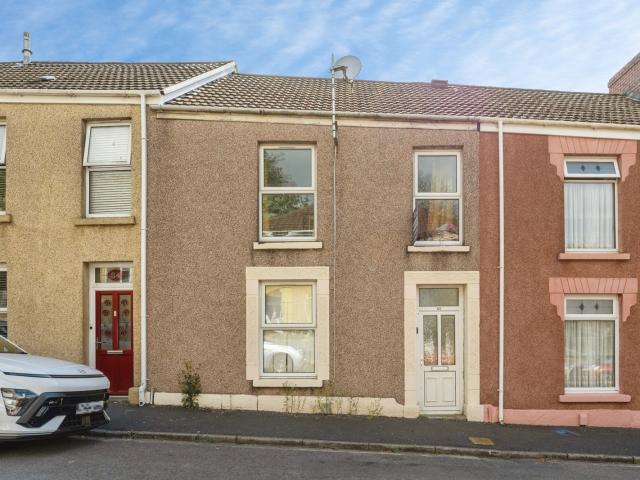 3 bedroom terraced house to rent