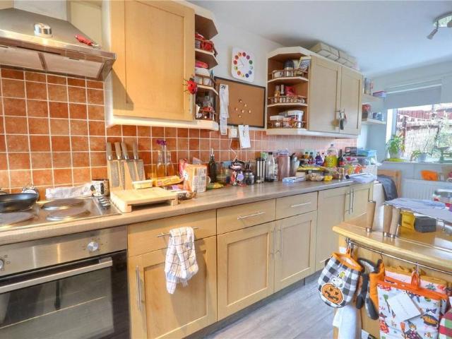 3 bedroom terraced house to rent
