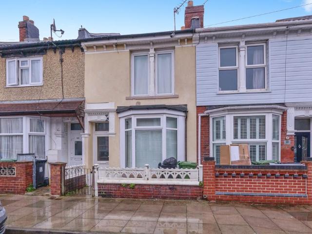 3 bedroom terraced house to rent