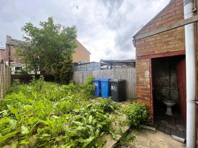 3 bedroom terraced house to rent