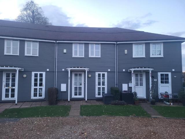 3 bedroom terraced house to rent
