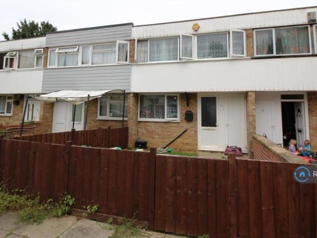 3 bedroom terraced house to rent