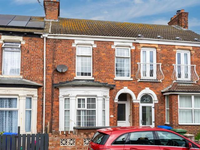 3 bedroom terraced house to rent