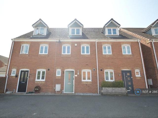 3 bedroom terraced house to rent