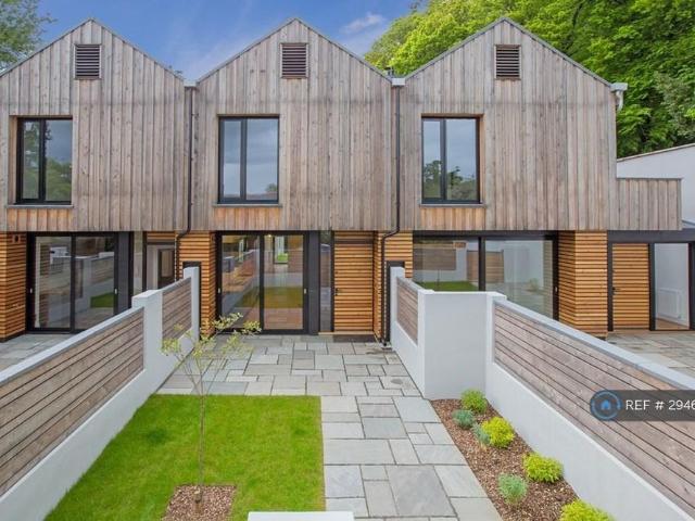 3 bedroom terraced house to rent