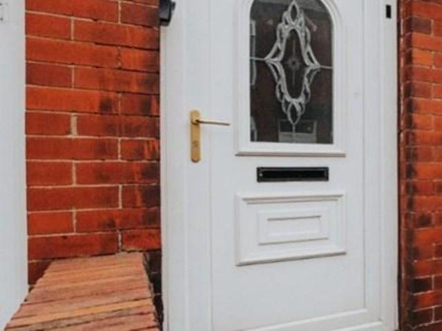 3 bedroom terraced house to rent