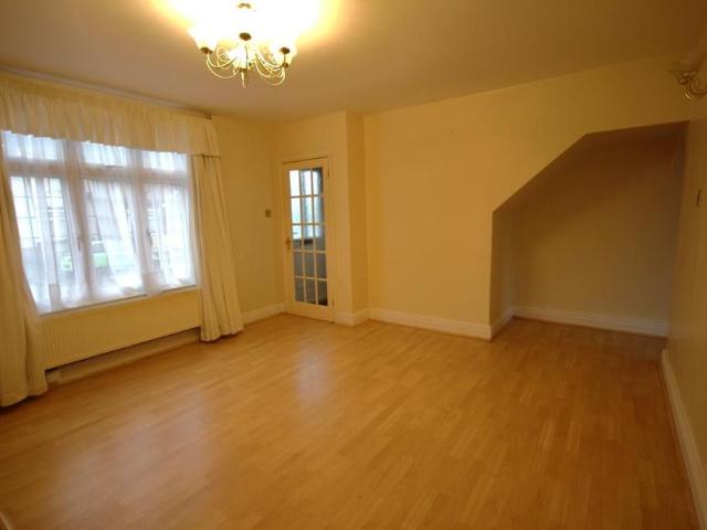 3 bedroom terraced house to rent