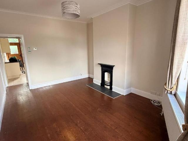 3 bedroom terraced house to rent