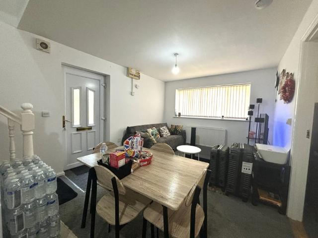 3 bedroom terraced house to rent