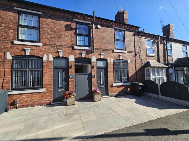 3 bedroom terraced house to rent