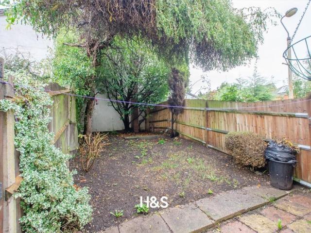 3 bedroom terraced house to rent