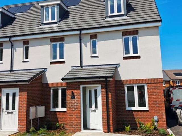 3 bedroom terraced house to rent