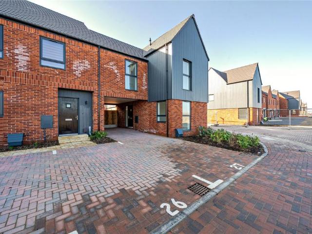 3 bedroom terraced house to rent