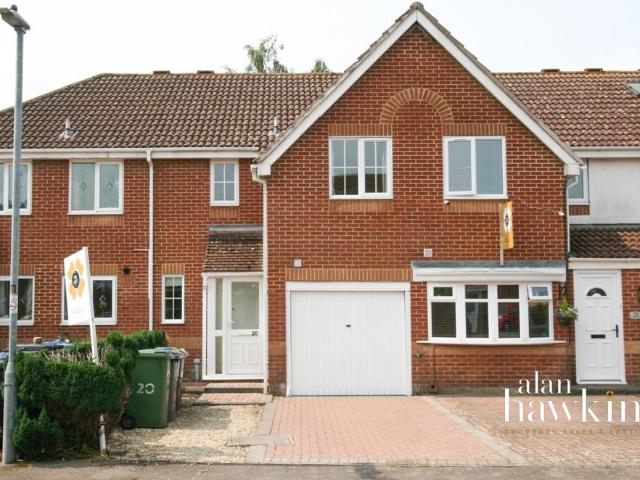 3 bedroom terraced house to rent