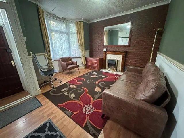 3 bedroom terraced house to rent