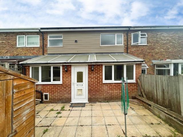 3 bedroom terraced house to rent