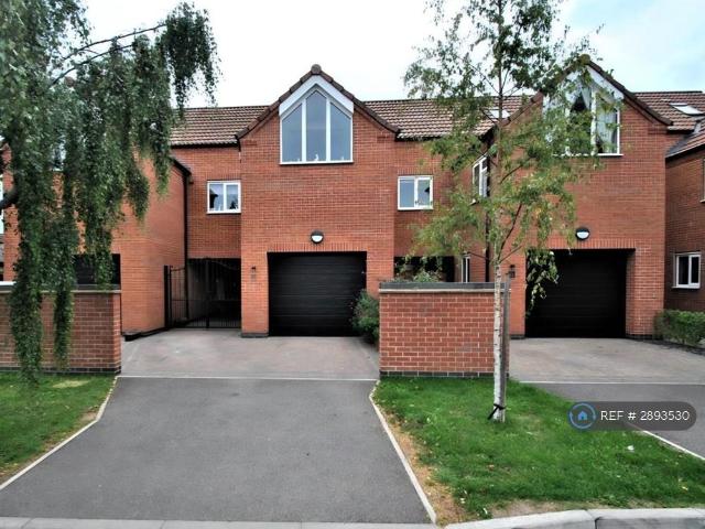 3 bedroom terraced house to rent