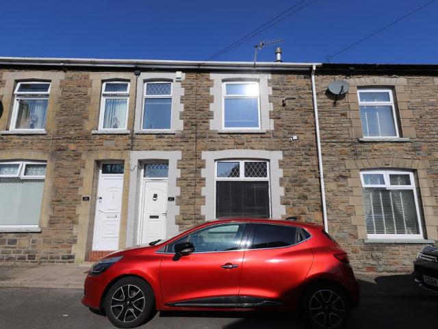 3 bedroom terraced house to rent
