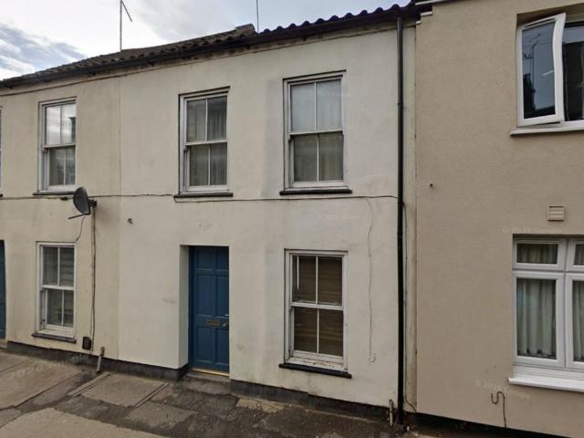 3 bedroom terraced house to rent
