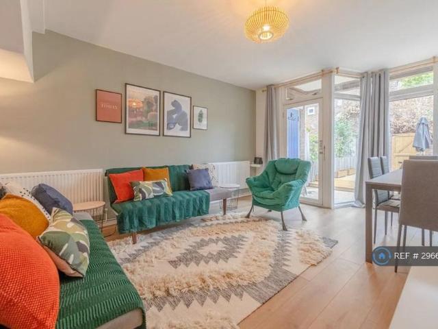 3 bedroom terraced house to rent