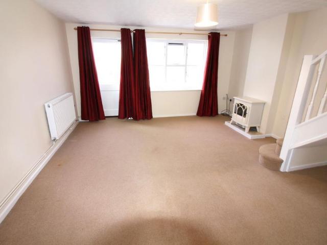 3 bedroom terraced house to rent
