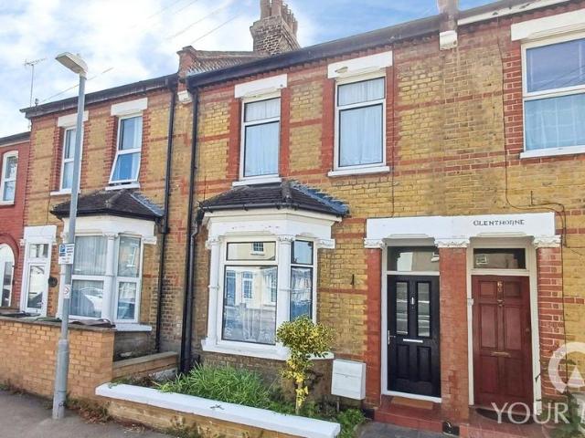 3 bedroom terraced house to rent
