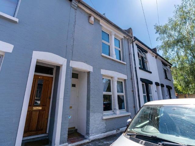 3 bedroom terraced house to rent