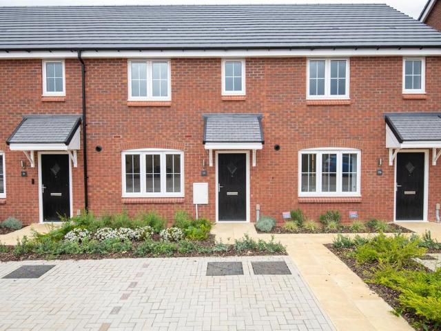 3 bedroom terraced house to rent