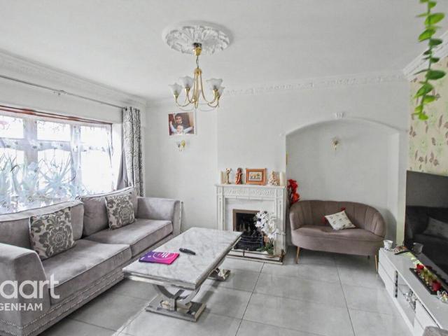 3 bedroom terraced house to rent