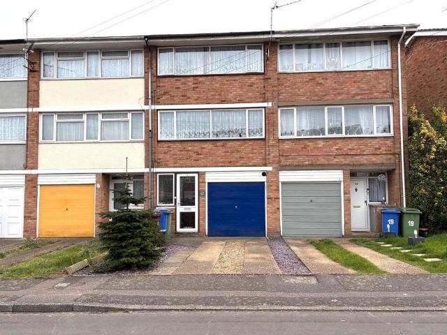3 bedroom terraced house to rent