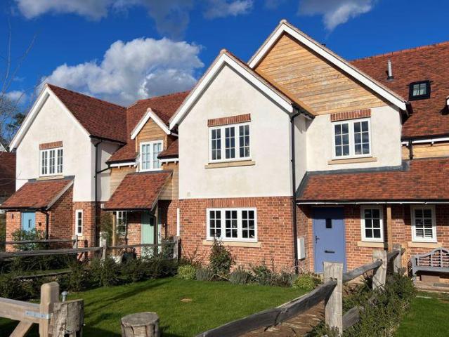 3 bedroom terraced house to rent