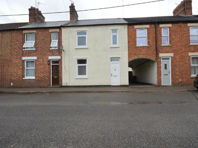 3 bedroom terraced house to rent