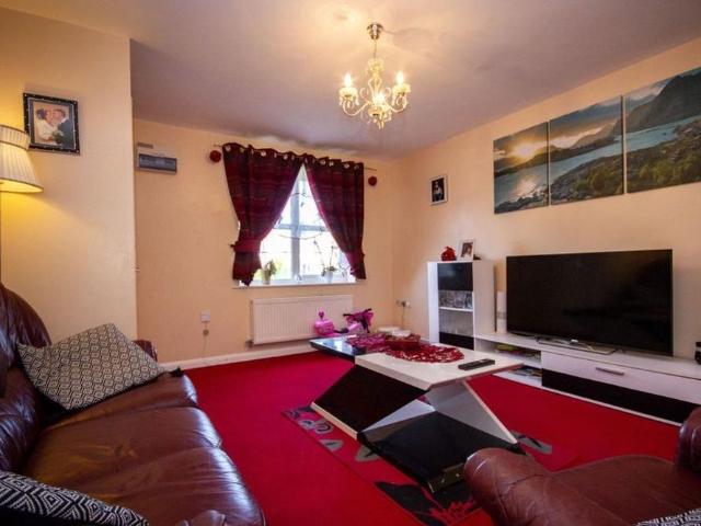 3 bedroom terraced house to rent
