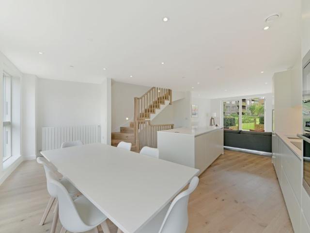 3 bedroom terraced house to rent