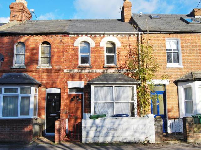 3 bedroom terraced house to rent