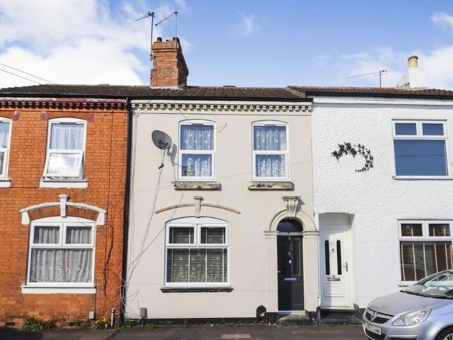 3 bedroom terraced house to rent