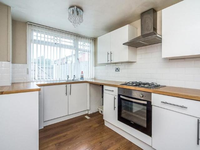 3 bedroom terraced house to rent