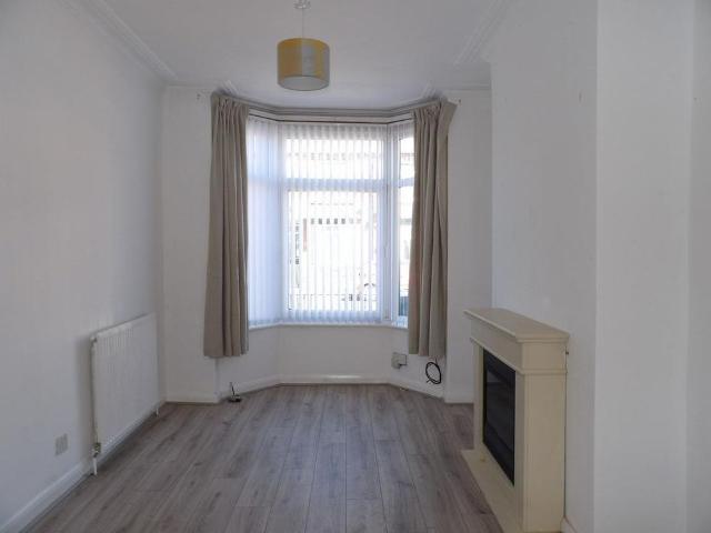 3 bedroom terraced house to rent