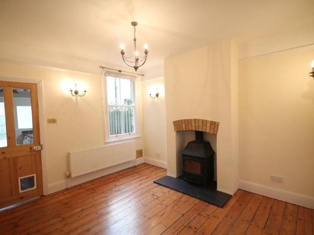 3 bedroom terraced house to rent