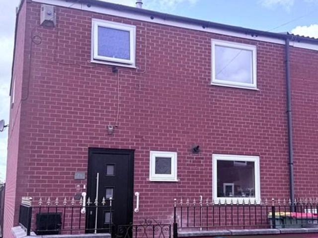 3 bedroom terraced house to rent