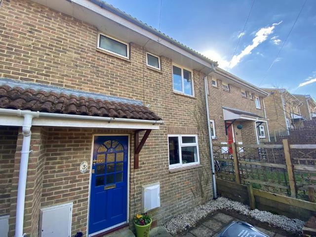 3 bedroom terraced house to rent