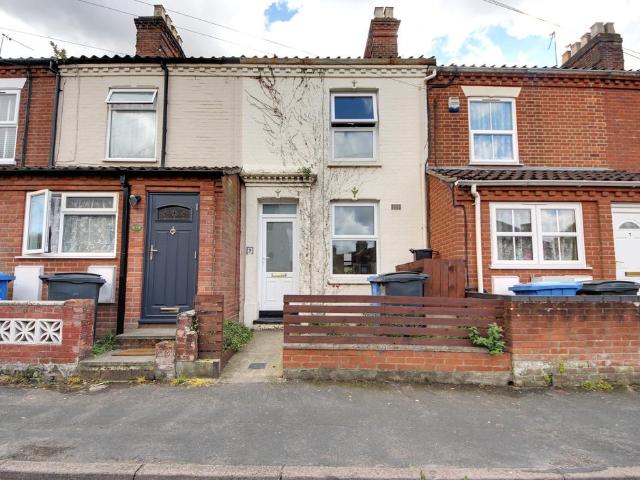 3 bedroom terraced house to rent
