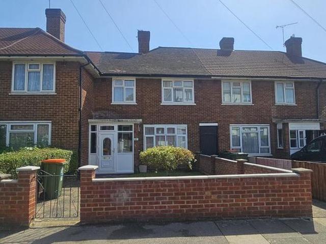 3 bedroom terraced house to rent