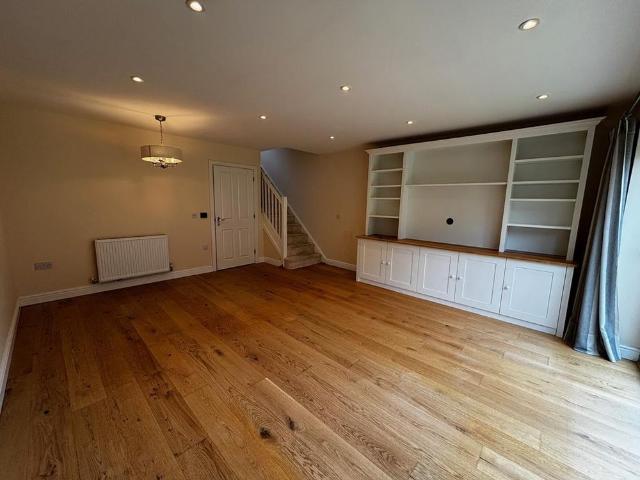 3 bedroom terraced house to rent