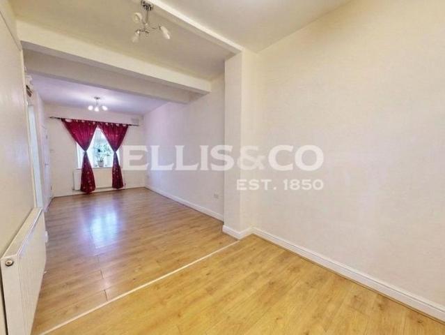 3 bedroom terraced house to rent