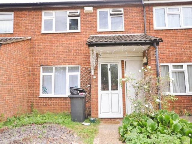 3 bedroom terraced house to rent
