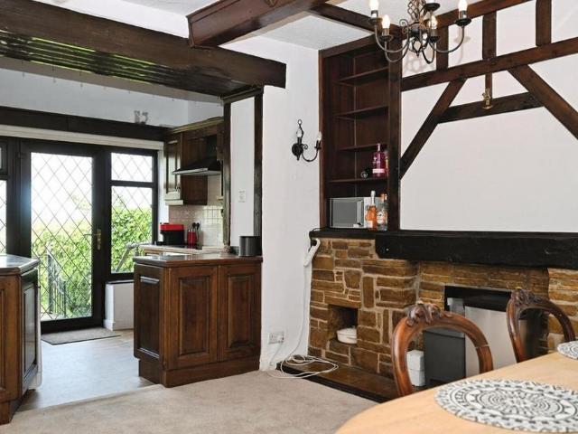 3 bedroom terraced house to rent