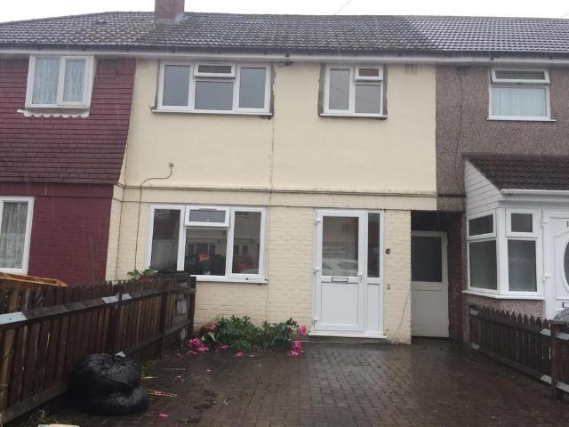 3 bedroom terraced house to rent