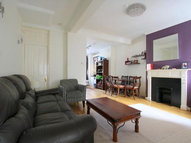 3 bedroom terraced house to rent